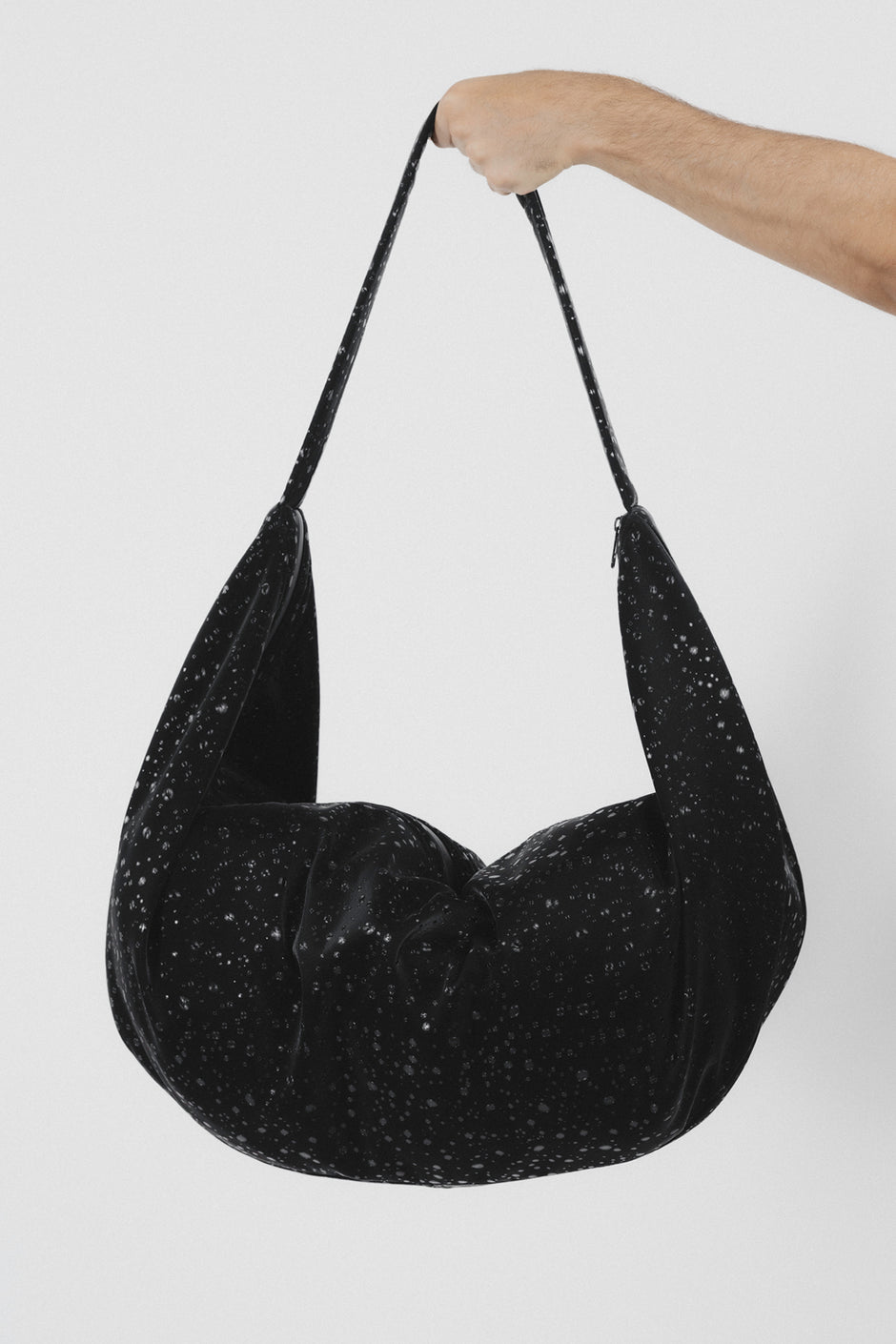 | DISCOVER THE NEW COLLECTION – Roy Michael